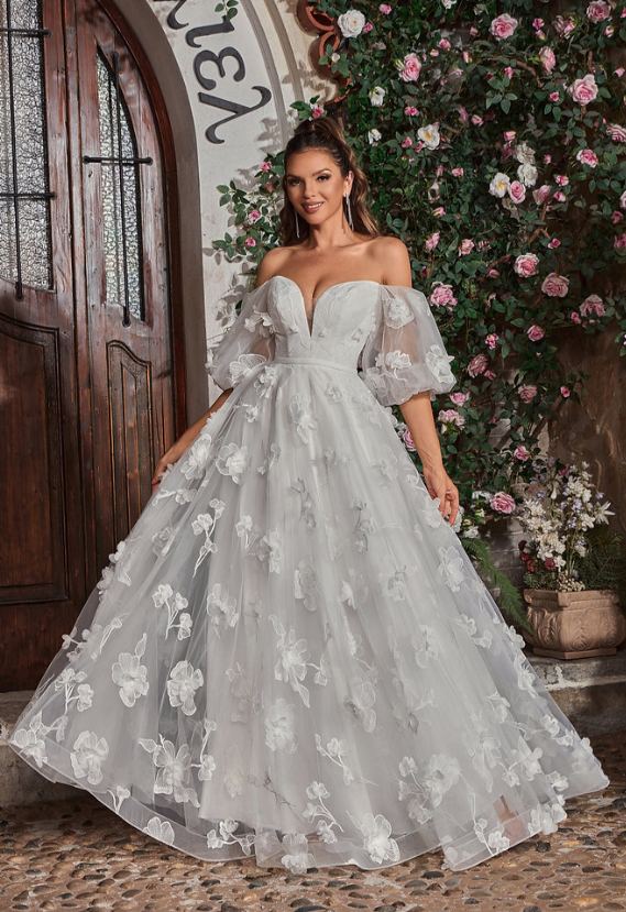 Tenneh – Just Girl Stuff