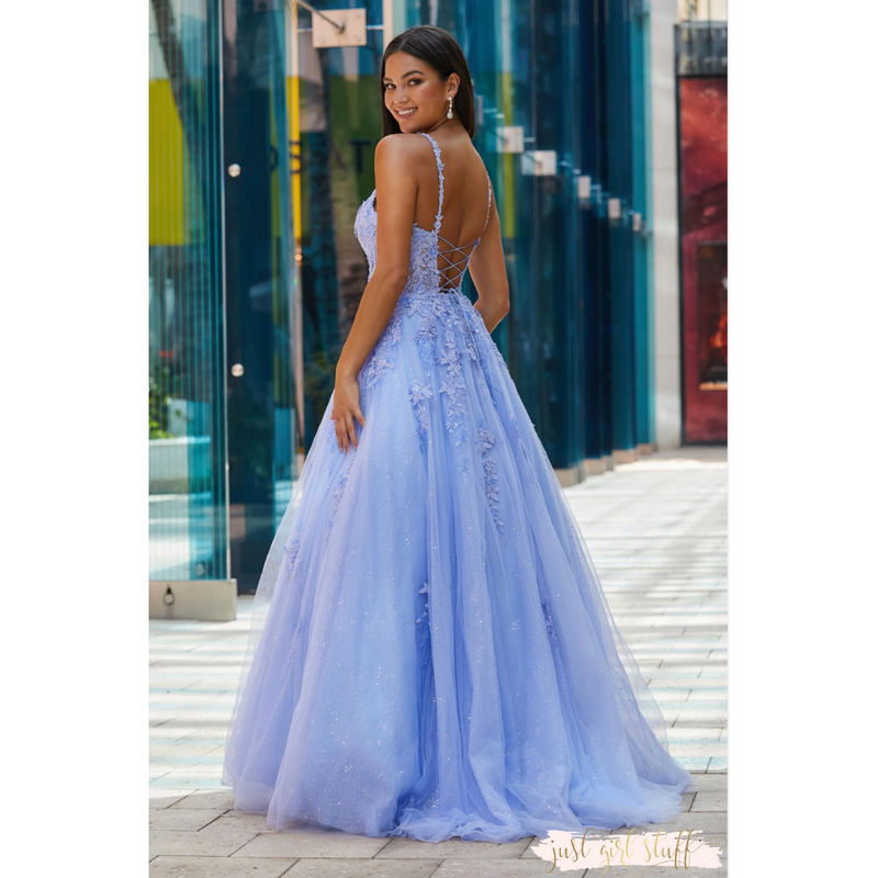 Lilly – Just Girl Stuff